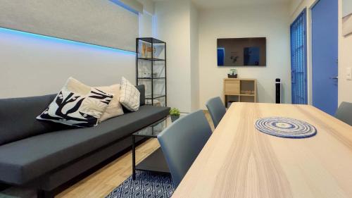 ZIELO Modern apt steps to Zocalo Rooftop views, Mexico City (updated ...