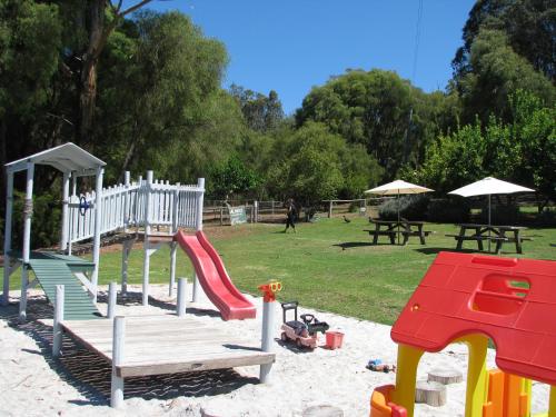 Pemberton Lake View Chalets, Pemberton (updated prices 2025)