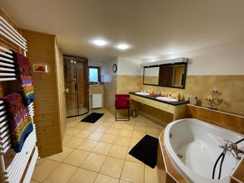 Zlatá Chalupa Heřmanovice, Heřmanovice (tarifs actualisés, 2026)