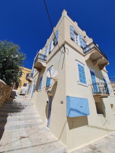 Muse Kalliope of Ermoupoli - Agio Nikolao, Ermoupoli (updated prices 2025)