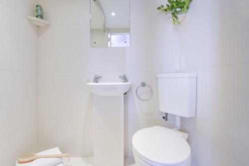 For Students Only AXO Waterloo Ensuite Rooms in London, London (updated ...