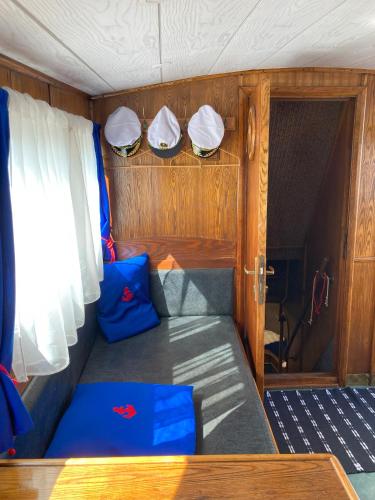 LOTOSS ex ice class Pilot ship, Engure (updated na presyo sa 2025)