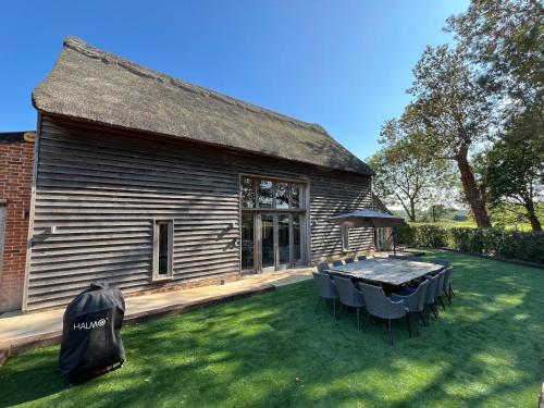New Luxury barn with pool table nr southwold, Ellough (uppdaterade ...
