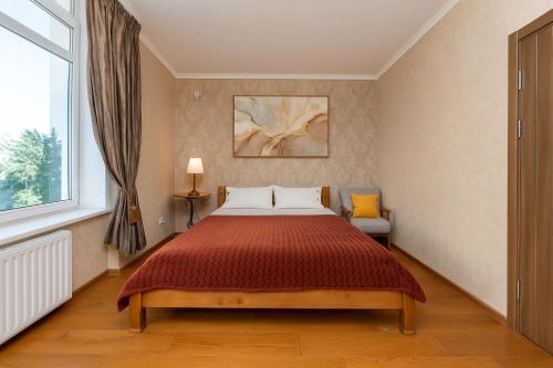 Comfort 3 room Apartment Livoberezhna 10 min to Center Tumaniana 3 ...