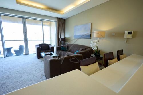 Direct Dubai Mall Access Luxurious 1BHK Apartment by WS Holiday Homes ...
