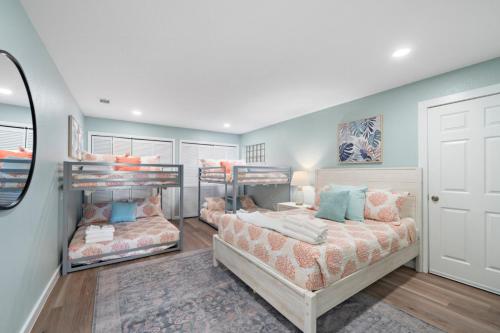 Bayfront Home with Private Pool, Pier, and Firepit, San Leon (precios ...