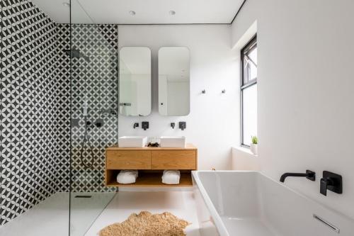 Plett SALT Beach House, Plettenberg Bay (aktualizované ceny na rok 2025)