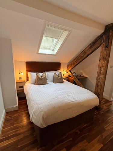 The Blueberry Hotel, Pontypridd (updated prices 2026)