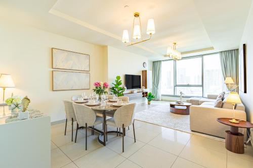 Sun Tower - Amazing Amenities - Elevator drive to Shams Boutik Mall - 1 ...