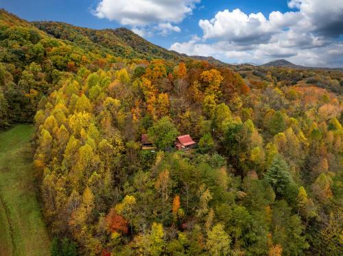 Hot Tub Pool Table Fireplace Honeymoon Relax, Seaton Spring (updated ...