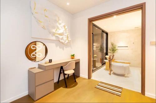 Bason Hideaway METROPOLE Apartment with free SIM for 3 Nights and Free ...