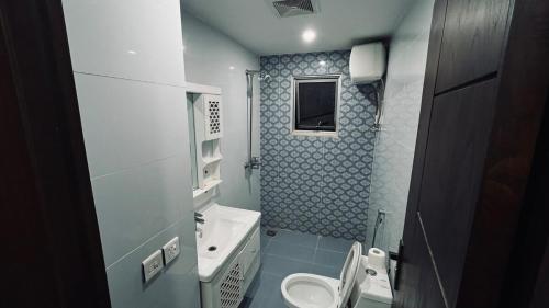 2BHK Eiffel Tower View Bahria Town Phase 7, Rawalpindi (harga dikemas ...