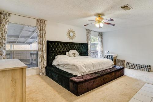 Large Families Welcome! Spacious Fort Worth Home, Melody Hills (precios ...