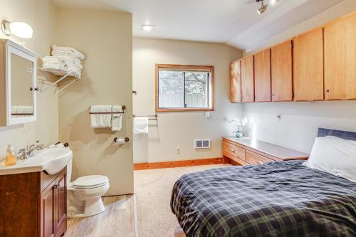 Private Hot Tub and SHARC Passes! Sunriver Home, Sunriver (giá cập nhật 2025)