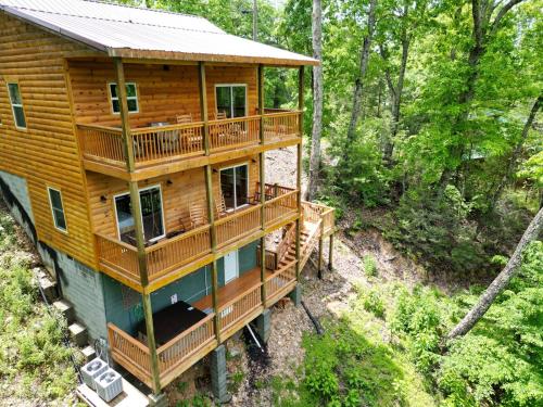 Cozy Cabin W/Hot Tub on Pigeon Forge Gatlinburg TN, Sevierville (2025 ...