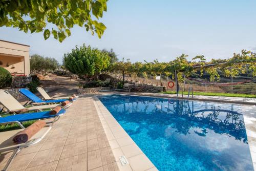 Villa Chloe with private pool, Arménoi (aktualne ceny na rok 2026)
