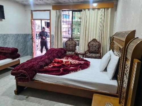 Al Maz Hotel Mall Road,Dargai（2025年最新房价）