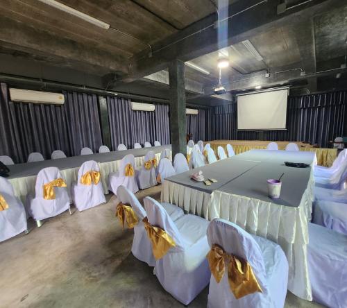 Maderlar Farm Restaurant & Resort, Ban Kao Lieo (vuoden 2025 päivitetyt ...