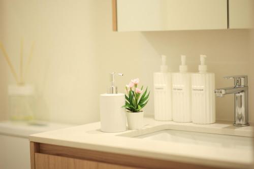 VTA - Urban Comfort - Modern 1BR with Balcony, Adelaide (bijgewerkte ...