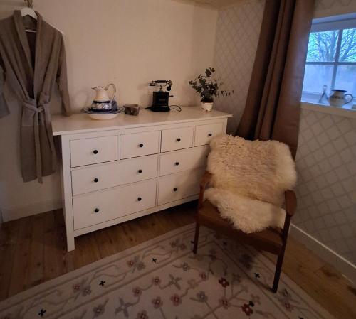 Chilla, House with Wifi and fireplace in the woods, Älgarås ...