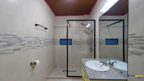 Chic studio, Douala (tarifs actualisés, 2025)