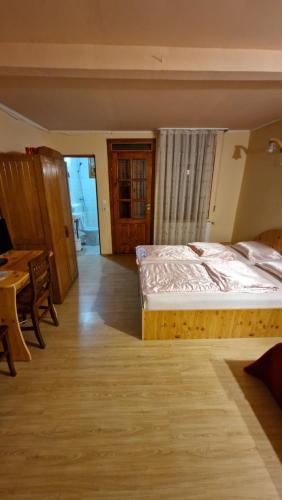 Eben Ezer Şumugiu (ราคาอัปเดตปี 2026)