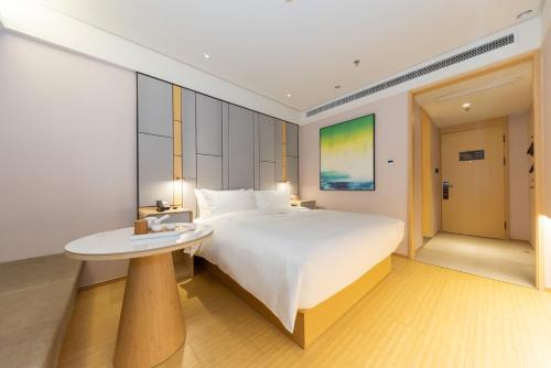 JI Hotel Shanghai Jiangning Road Subway Station, Shanghai ...