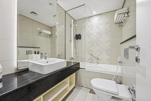 3 Bedroom unit at DAMAC maison Canal Views, Дубай (актуальные цены 2025 ...