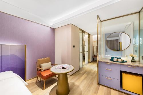 Manxin Hotel Chengdu Kuanzhai Alley Du Fu Thatched Cottage, Çengdu ...