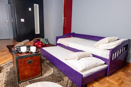 Espaço confortável de 67m2, excelente localização ao lado do metrô e Av ...