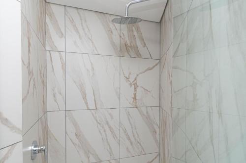 Ellipse Manscave Modern Luxury Apartment มิดแรนด์ (ราคาอัปเดตปี 2026)