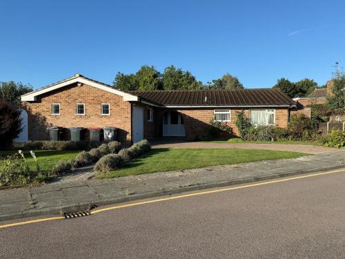 Angela's English Bungalow, Hackington (precios actualizados 2026)