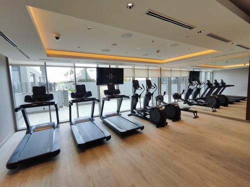 Holiday heaven specious one bed room apartment near Dubai mall with ...