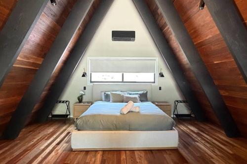 Ashwood AFrame - Secluded Riverfront Luxe, St Albans (precios ...
