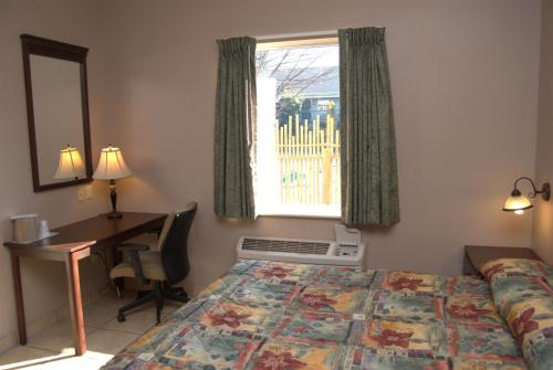 Commodore Resort, Put-in-Bay (updated prices 2024)