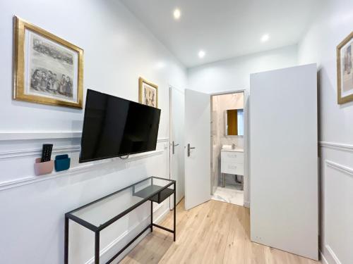 Urban Flat 80 - Paris Cinema Flat Sebastopol, Parigi (prezzi aggiornati ...