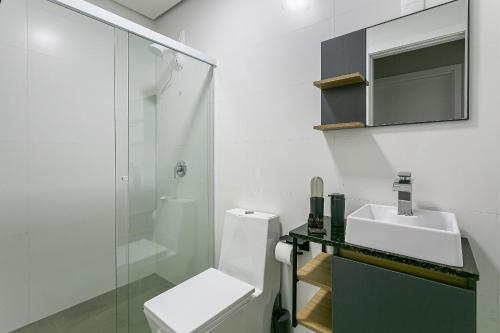 WI-FI 500mb | Smart TV de 40" | AC Split #CHA12, Florianópolis (preços ...