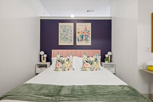 Loft| Near Medical City & Galleria |Pool| King Bed, Inwood (tarifs ...