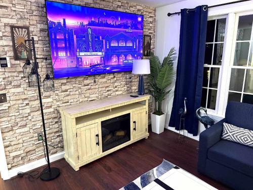 Mountain Getaway Suite Ski OnOff Jiminy Peak - Fully Redone Decor ...