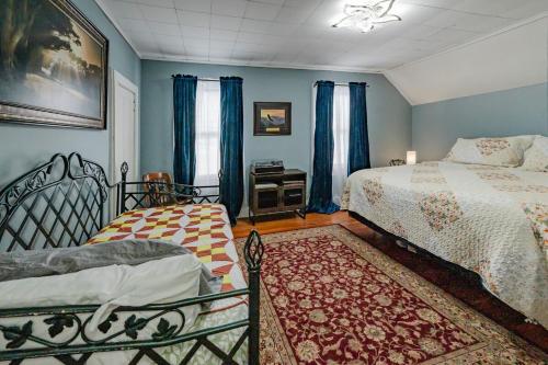 Antique Meets Modern, Cottage Core, Fire Pit & Grill, Atchison ...