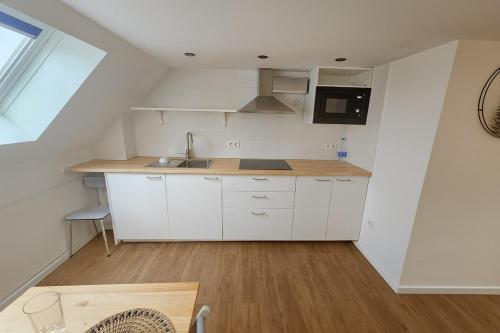 Modern Loft 1BR Sofa Bed 10min to Center, Bruselas (precios ...