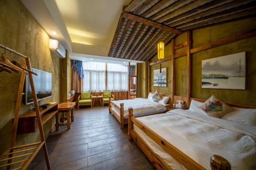 Alley's Ears Turned Red, Fenghuang (mga updated na presyo sa 2026)