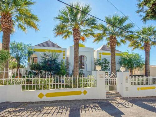 Holiday Home Chalet Villa Albuar mit eigenem Pool by Interhome ...