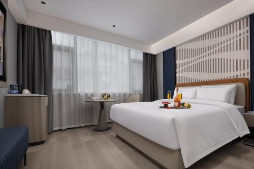 Huanman Hotel Xianning Hot Spring Center Huatan Branch, Wenquanzhen ...