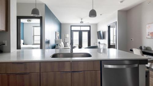 Landing Beautiful 2BD in Brooks Crossing, Kyle (precios actualizados 2026)