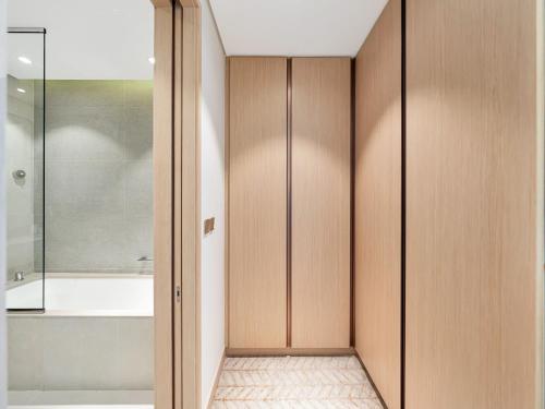 Kensington 2BR Superluxe flat at VIDA Dubai Mall, Dubai (harga terbaru ...