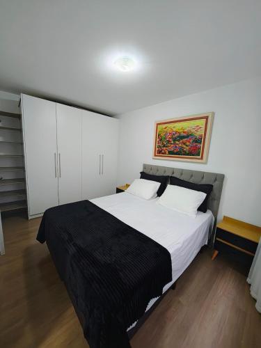Lindo apartamento no coração de Floripa, Florianópolis (prețuri ...