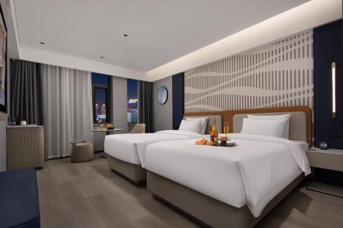 Huanman Hotel Xianning Hot Spring Center Huatan Branch, Wenquanzhen ...