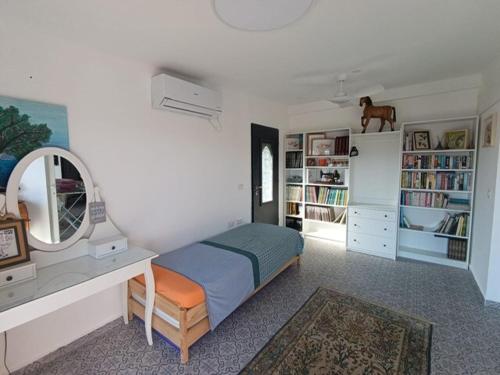 Kosher 4 bedroom Villa Newly renovated, Kefar Shammay (aktualisierte ...