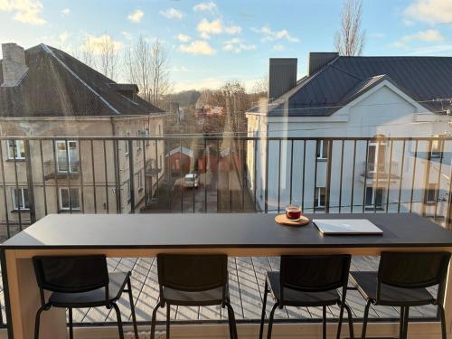 Designer Penthouse with Huge Terrace & Fast Wi-Fi, Kaunas (prezzi ...